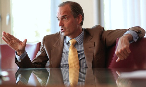 Syz vernetzt sich mit Private-Equity-Investor