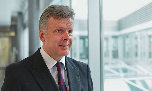 Chris Chambers: In seinen Händen liegt das Schicksal von Leonteq